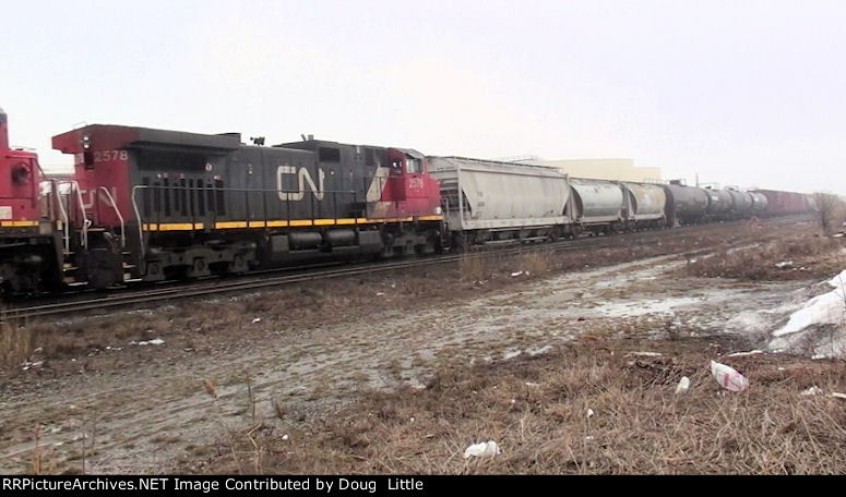 CN 2578